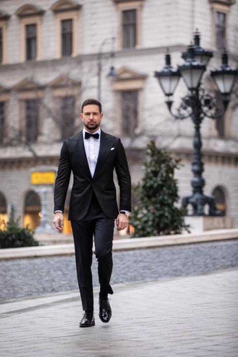 **Hand-tailored Italian Suit From Stan Ahuja** | Powered by Givergy