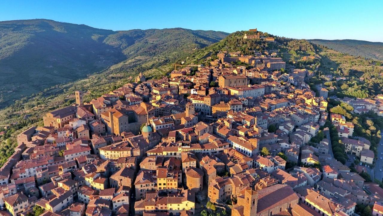 A 5 Star Stay in Historic Tuscany, for 4 guests | Powered by Givergy