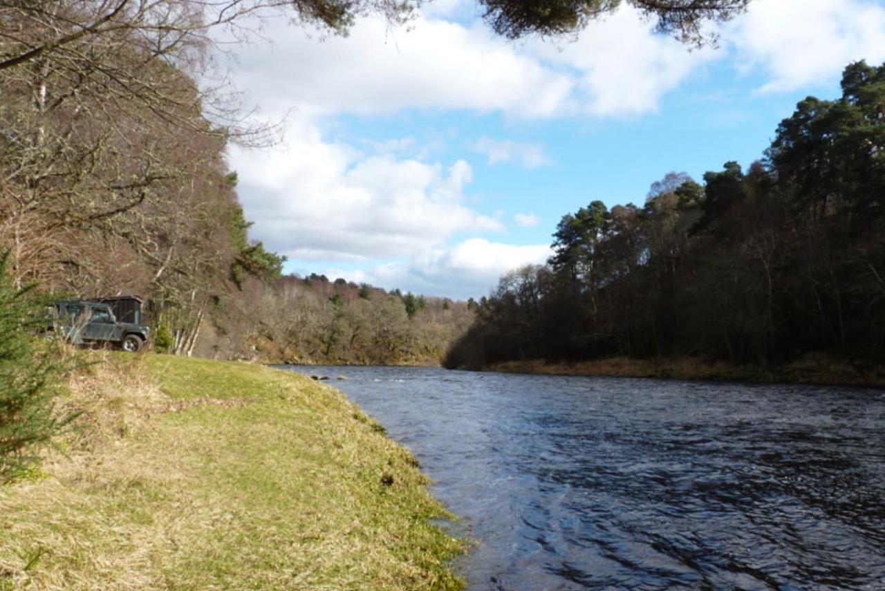 Knockando - 1 Days Fishing for 4 Rods in Sept | Powered by Givergy