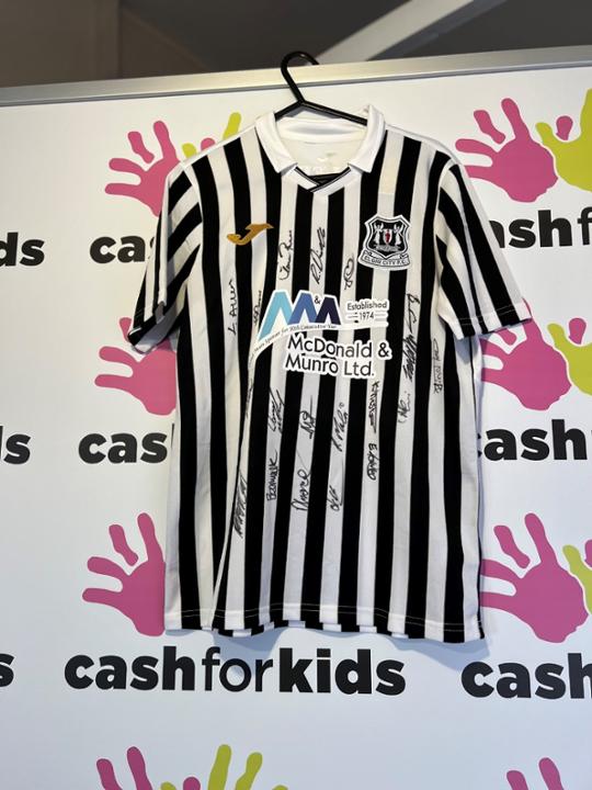 Signed Elgin City Football Club shirt | Powered by Givergy