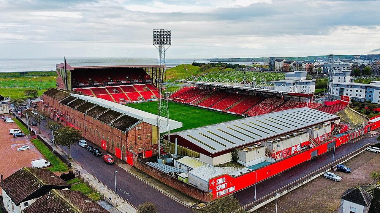 **Private Hospitality Box for 10 at Pittodrie** | Powered by Givergy